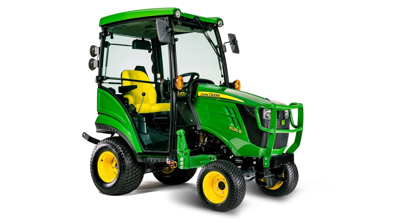 1025R Sub-Compact Tractor - Wade Incorporated